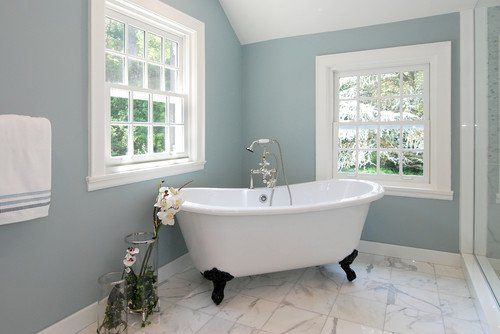 Weekend DIY PAINTING THE BATHR00M